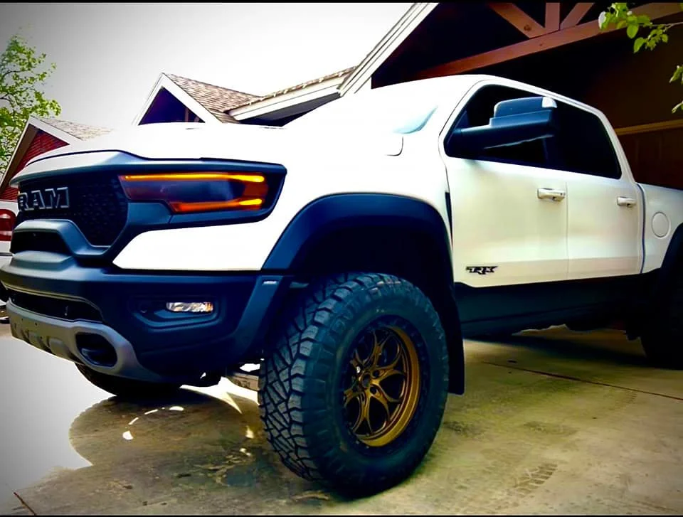 White TRX Weld Ledge 6 Off-Road Wheels 20x10 -18 Offset on 35x12.50 ...